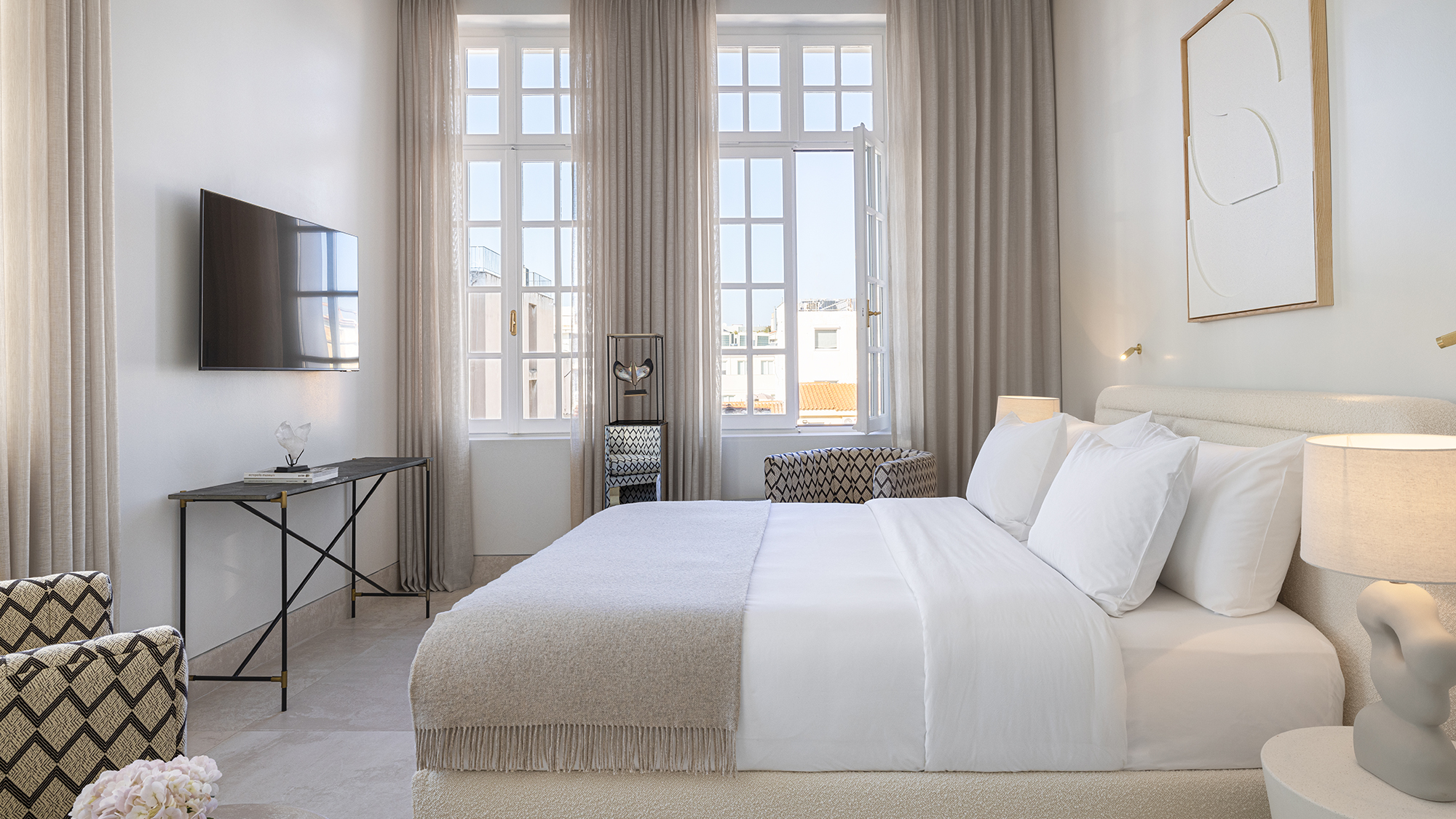 Luxury Junior Suite | Grecotel The Dolli at Acropolis Athens
