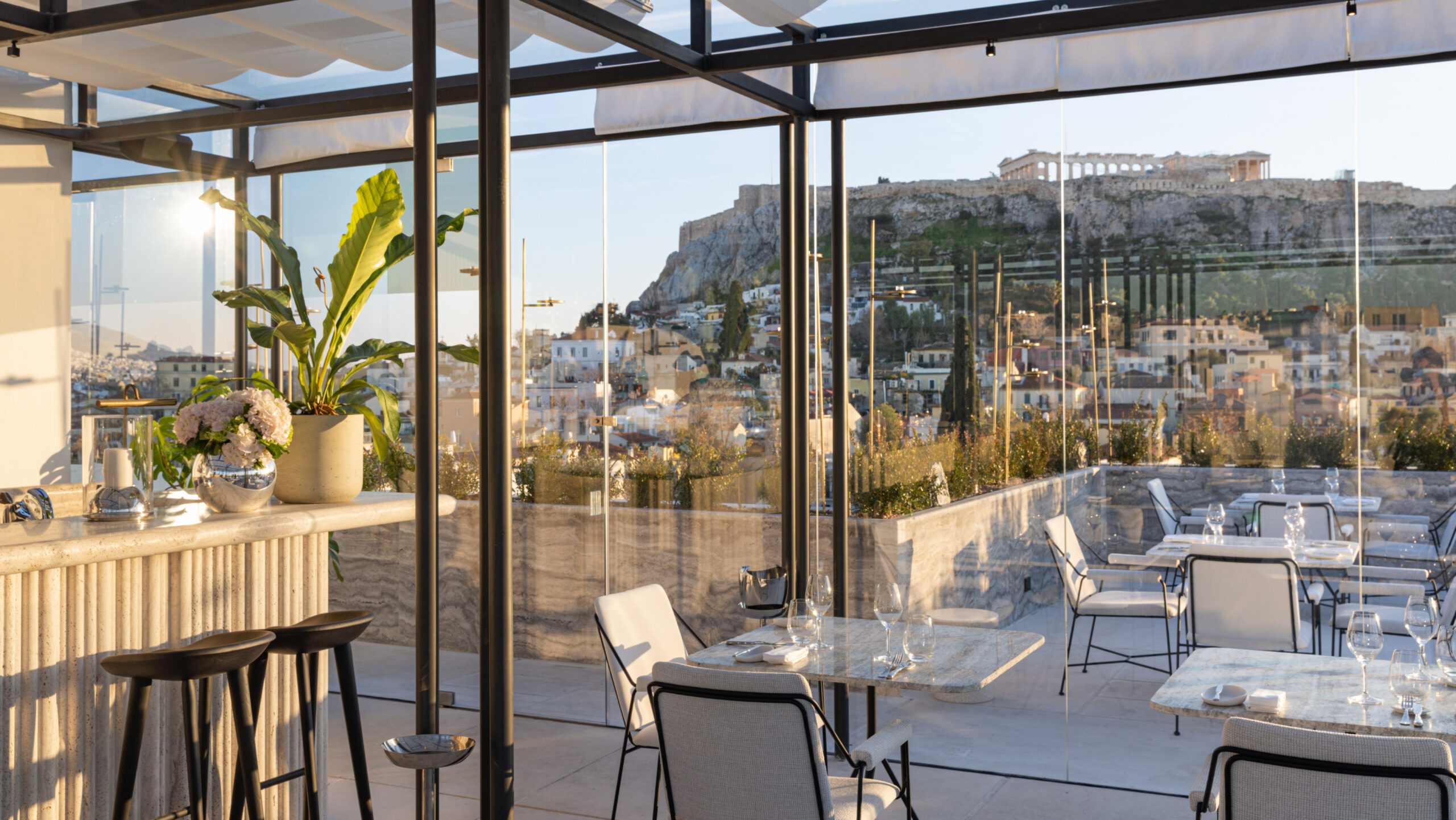 Dolli·s Restaurant in Athens | Grecotel The Dolli at Acropolis